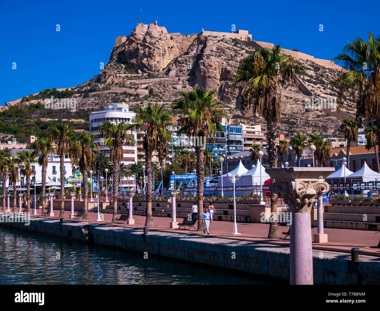 Castillo de Santa Bárbara. Comunidad Valenciana. España Stock Photo - Alamy