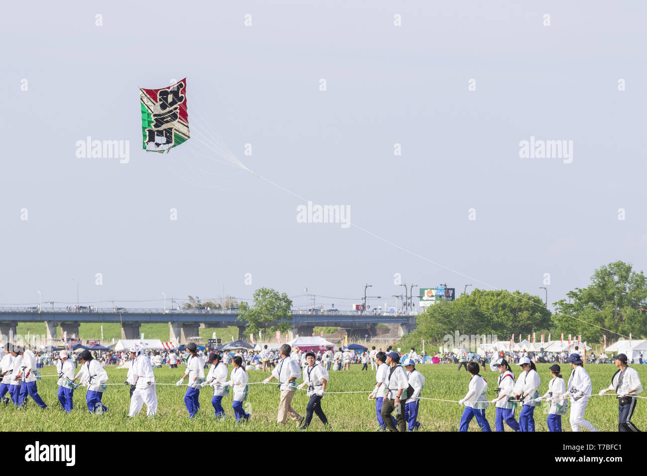Saitama, Japan. 5th May, 2019. A big kite soars during the Giant Kite ...