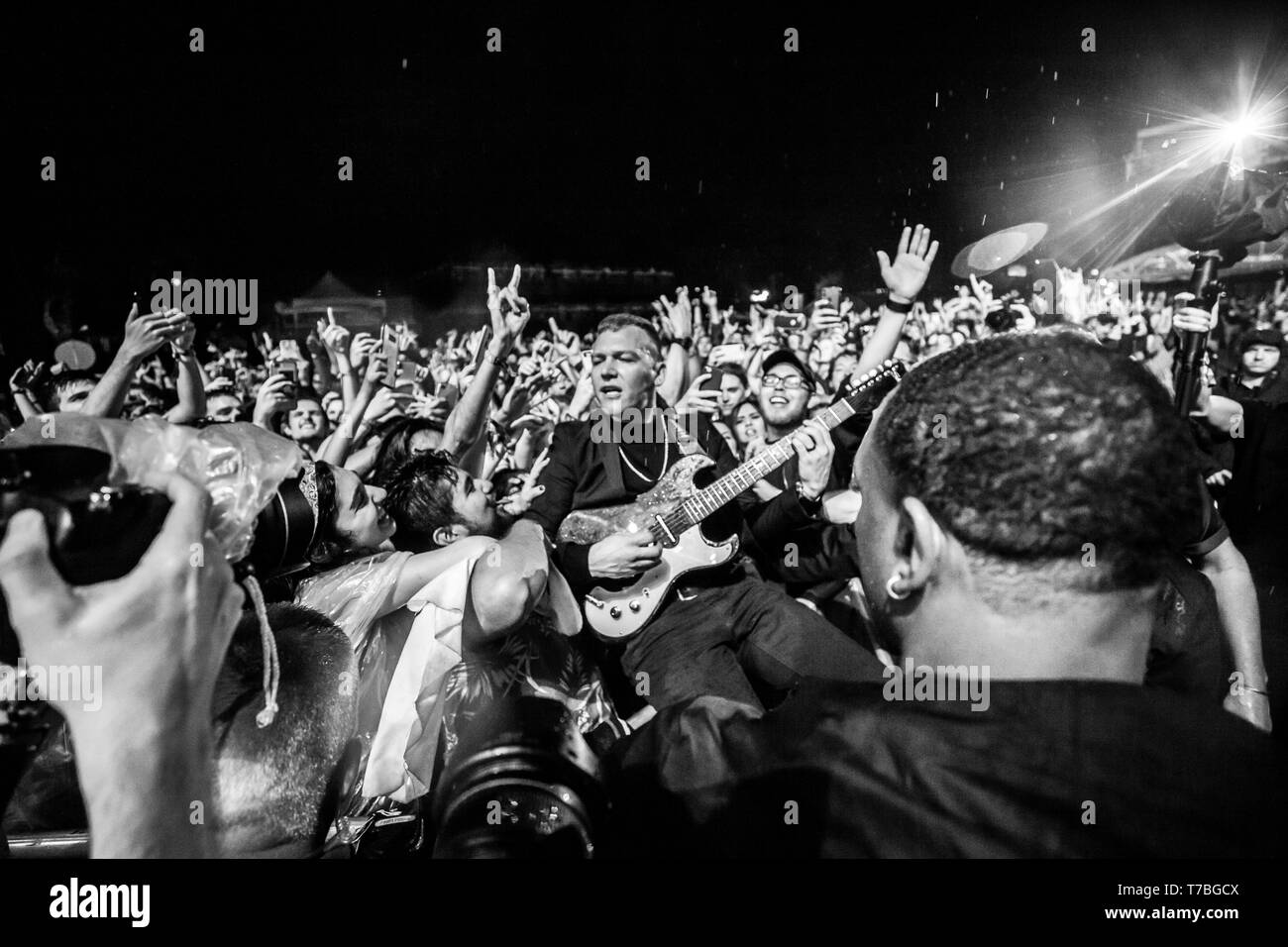ATLANTA, GEORGIA - MAY 04: Brad Shultz of Cage the Elephant joins the ...