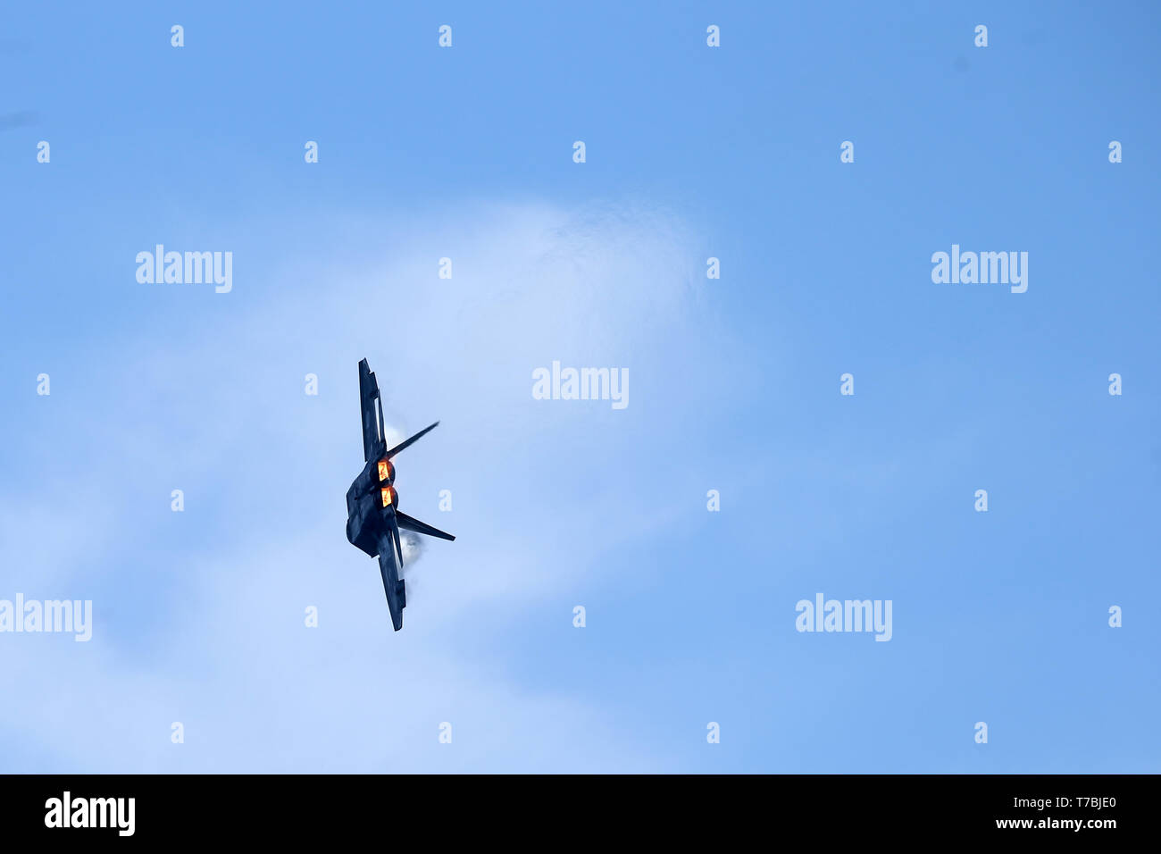 F 22 raptor heritage flight formation hi-res stock photography and ...