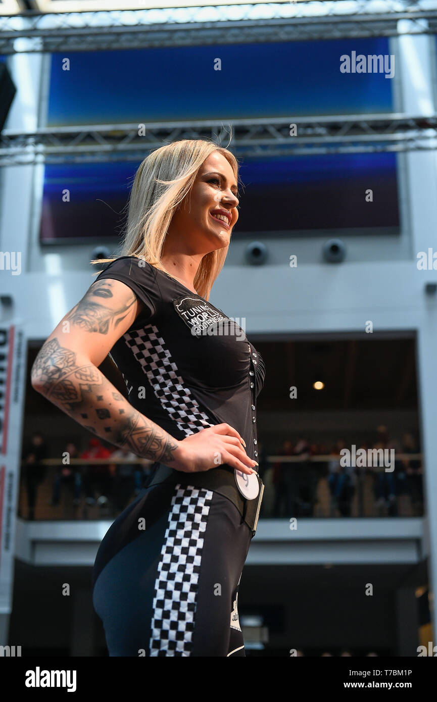 Beauty contest winner hi-res stock photography and images - Alamy