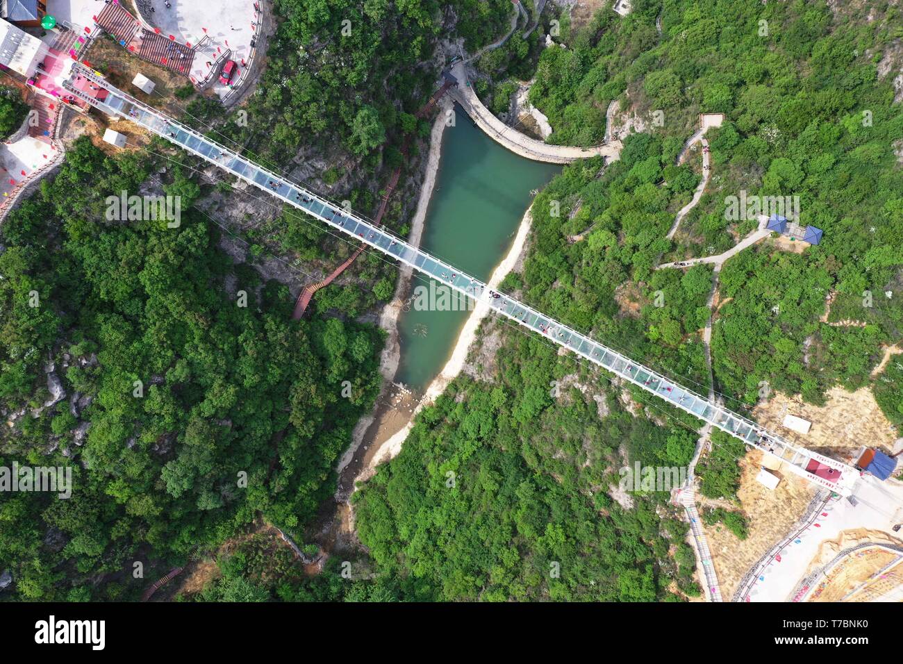 Four yuan bridge hi-res stock photography and images - Alamy