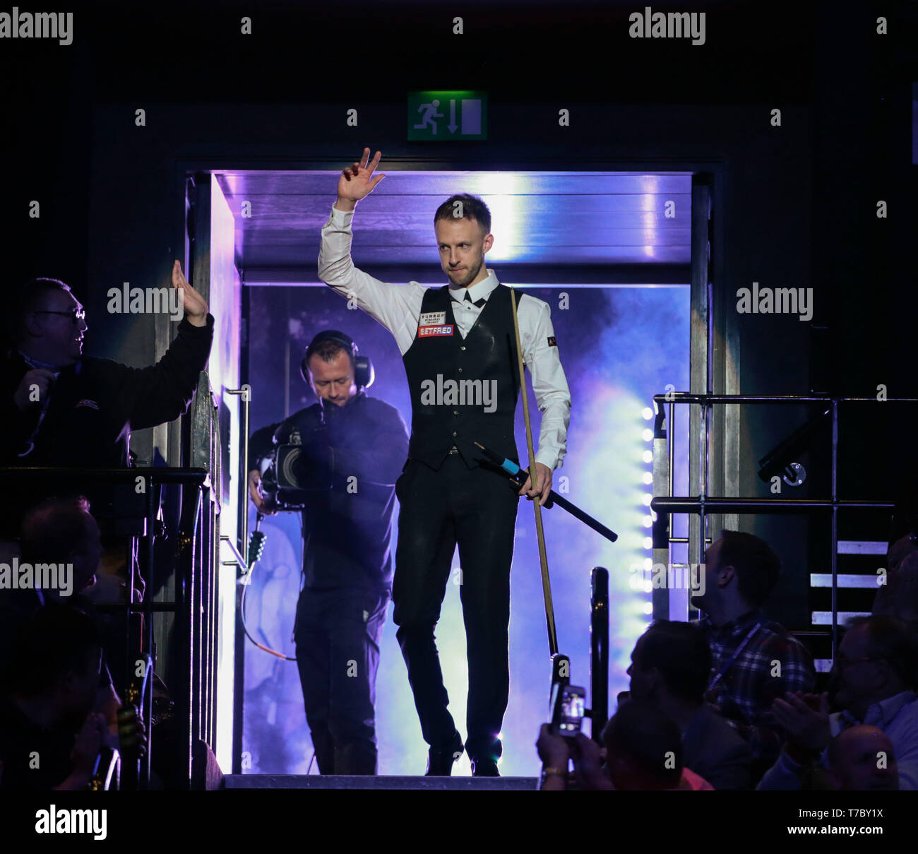 World snooker crucible 2019 crowd hi-res stock photography and images ...