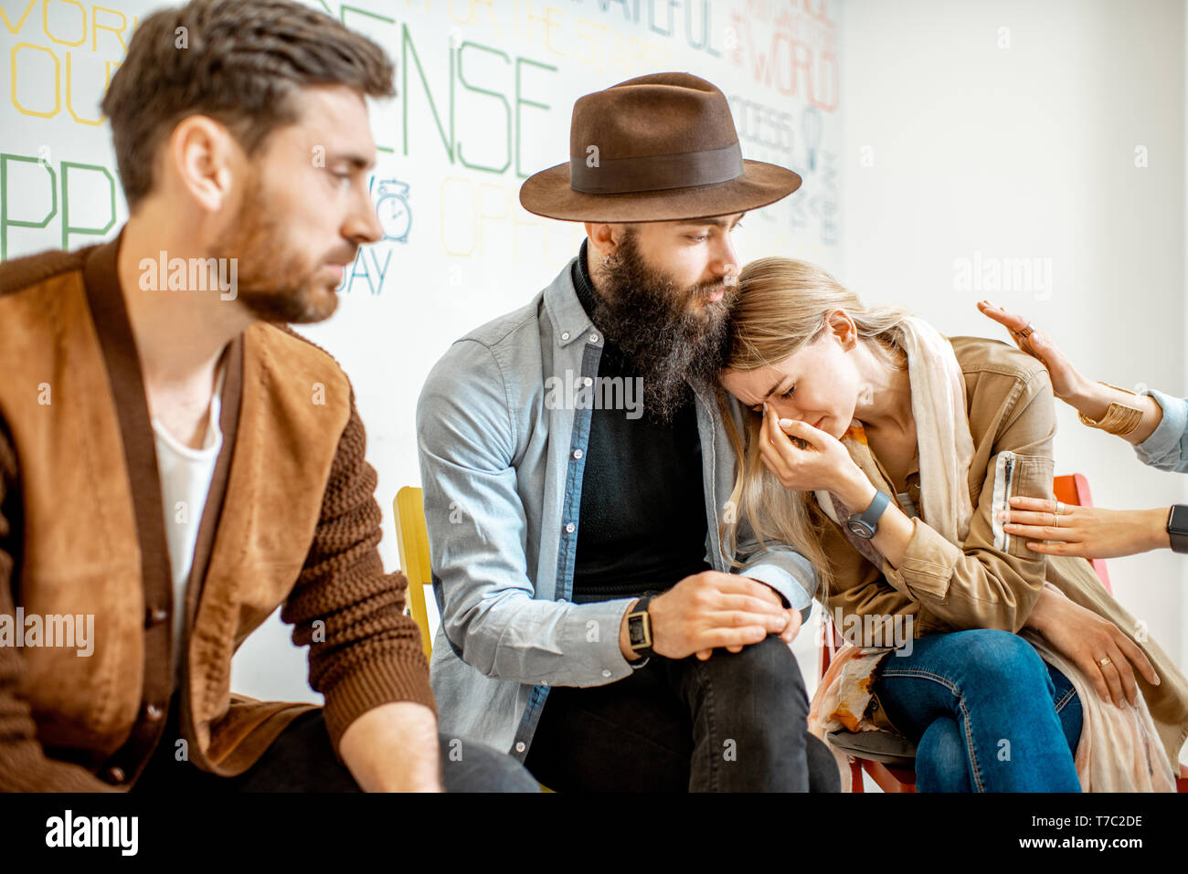 Group of people crying hi-res stock photography and images - Alamy