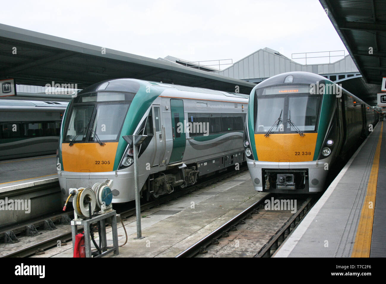 Galway to dublin train hi-res stock photography and images - Alamy