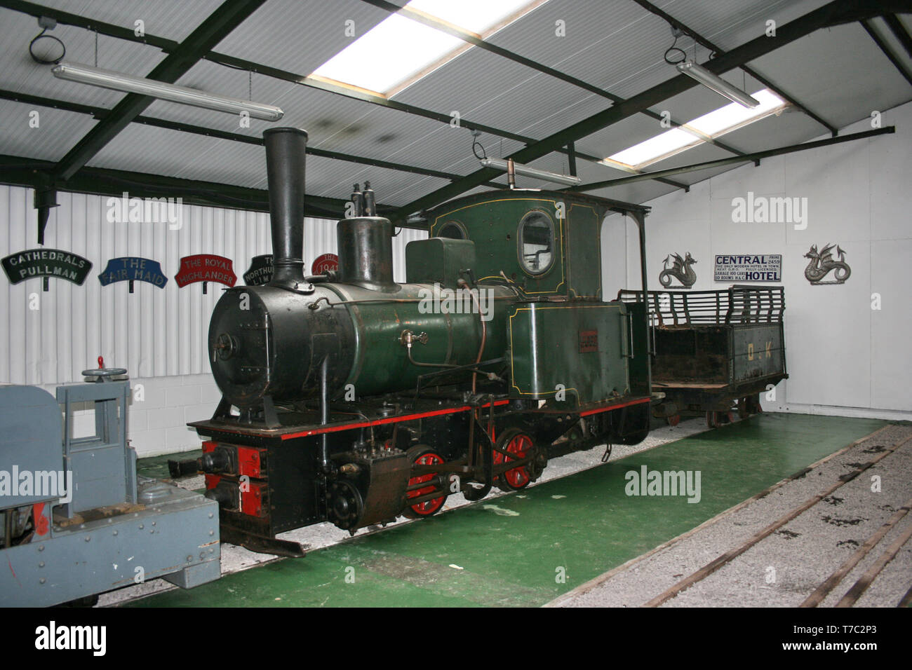Statfold railway hi-res stock photography and images - Alamy