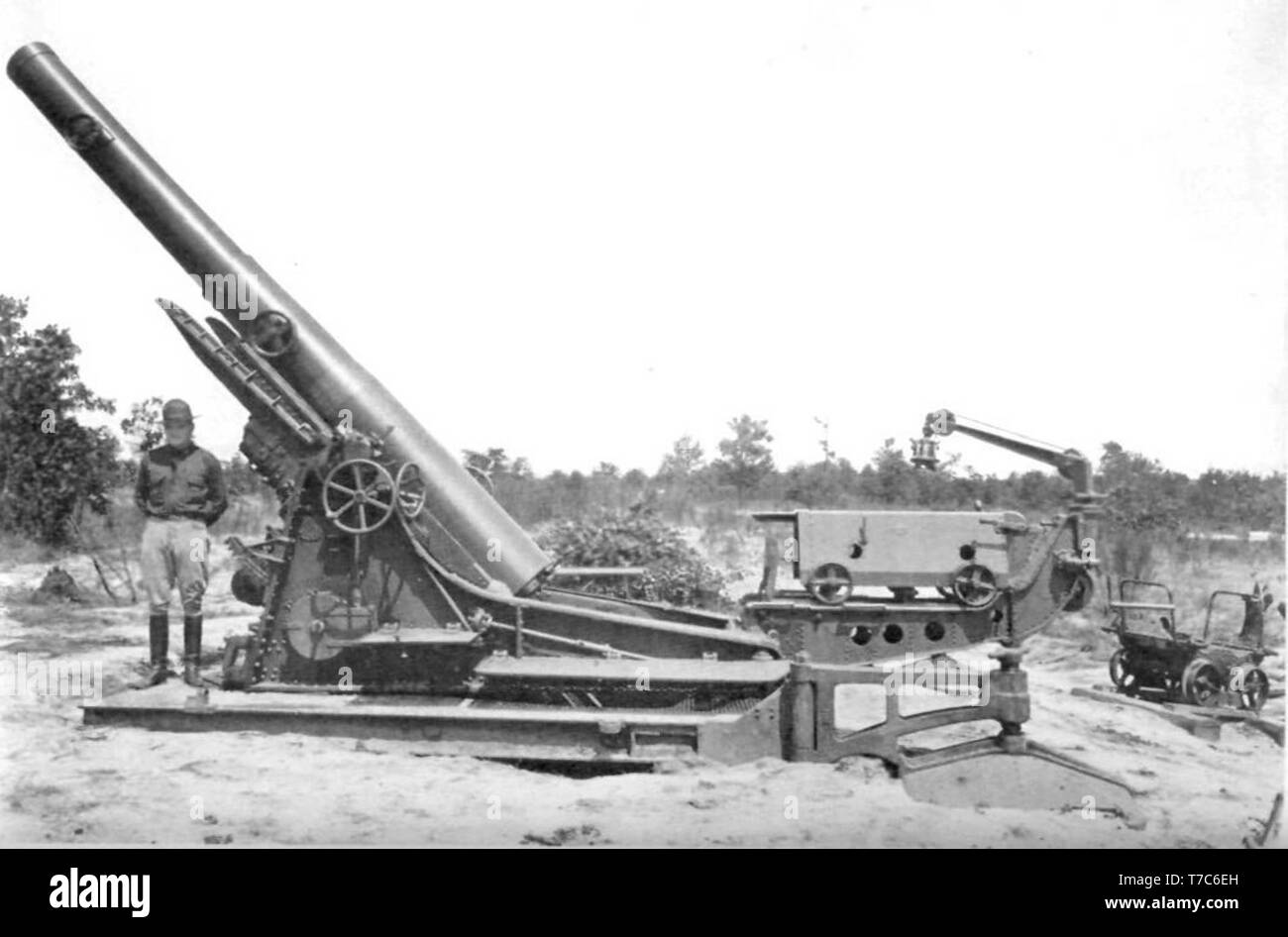 240 mm howitzer m1918 hi-res stock photography and images - Alamy