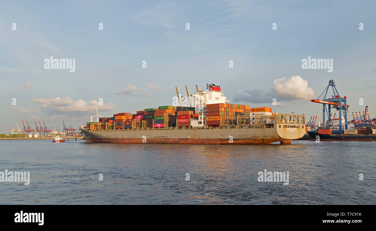 Container ship arriving at the harbour, Hamburg, Germany Stock Photo ...