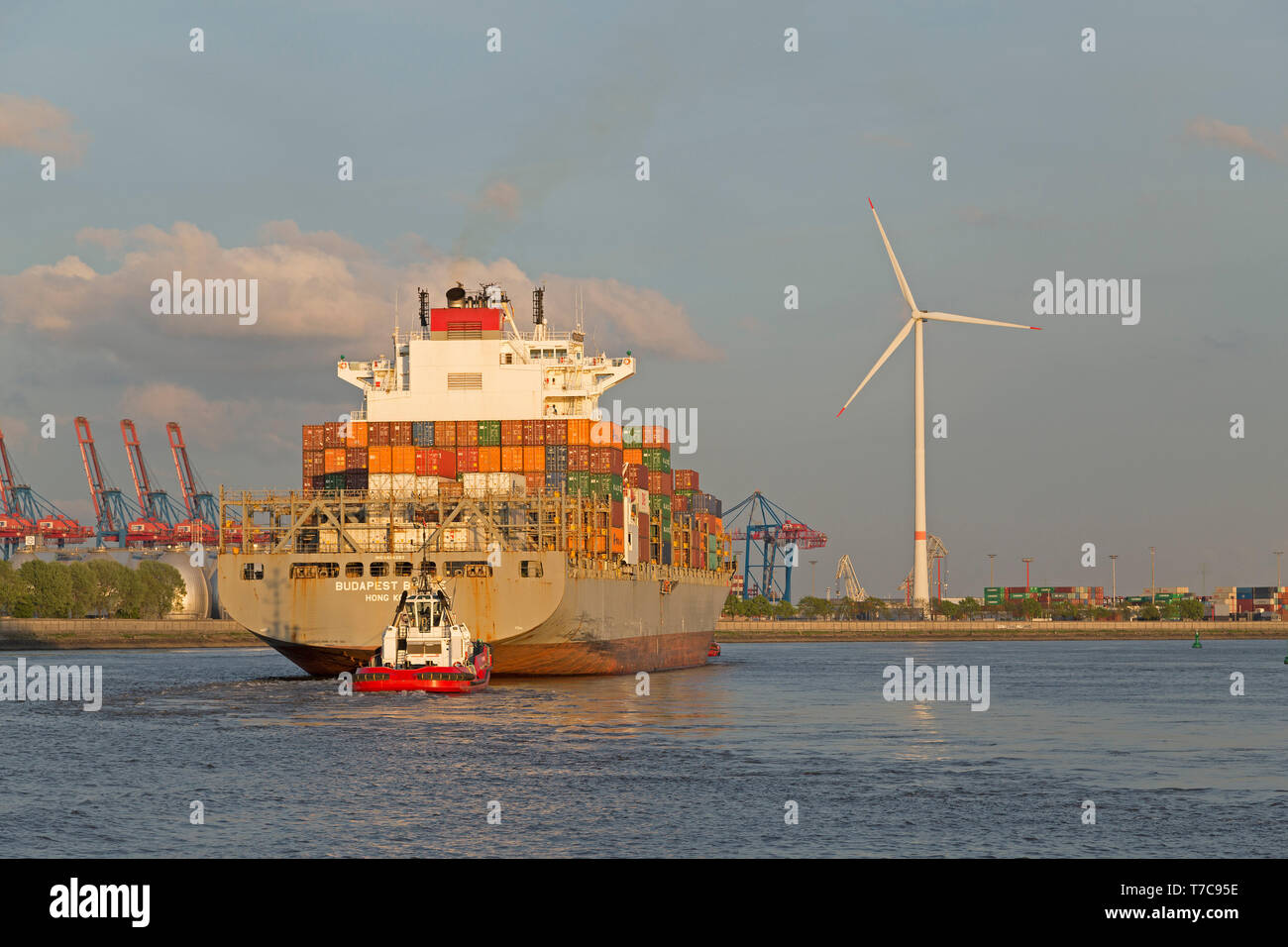 Container ship arriving at the harbour, Hamburg, Germany Stock Photo ...