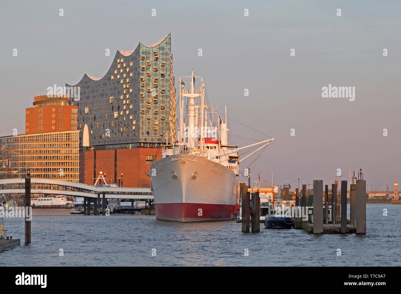 Museumsschiff cap san diego hi-res stock photography and images - Alamy