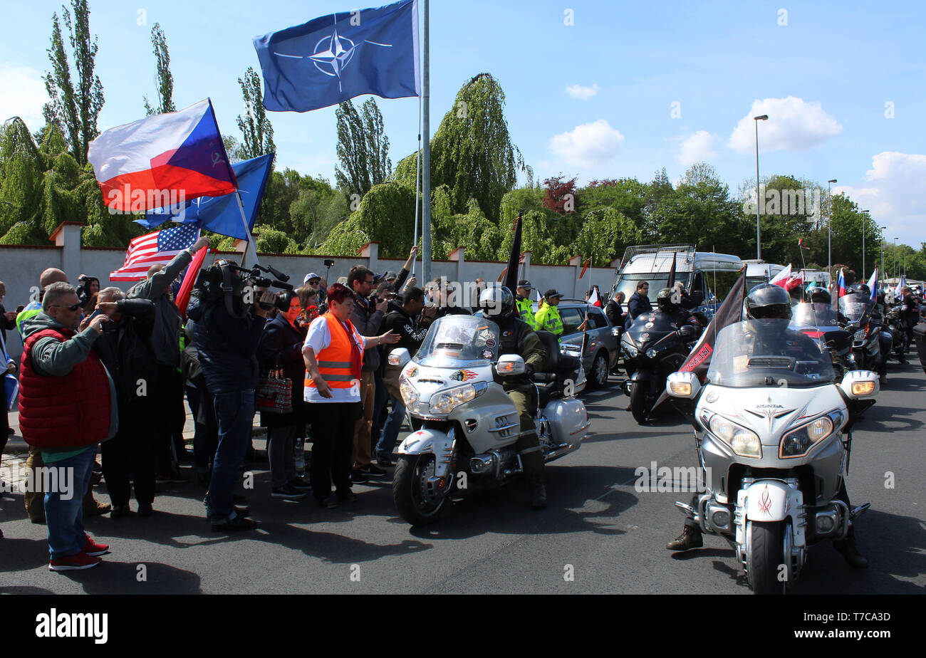 About 200 members of Night Wolves, Russian motorcycle nationalist club ...