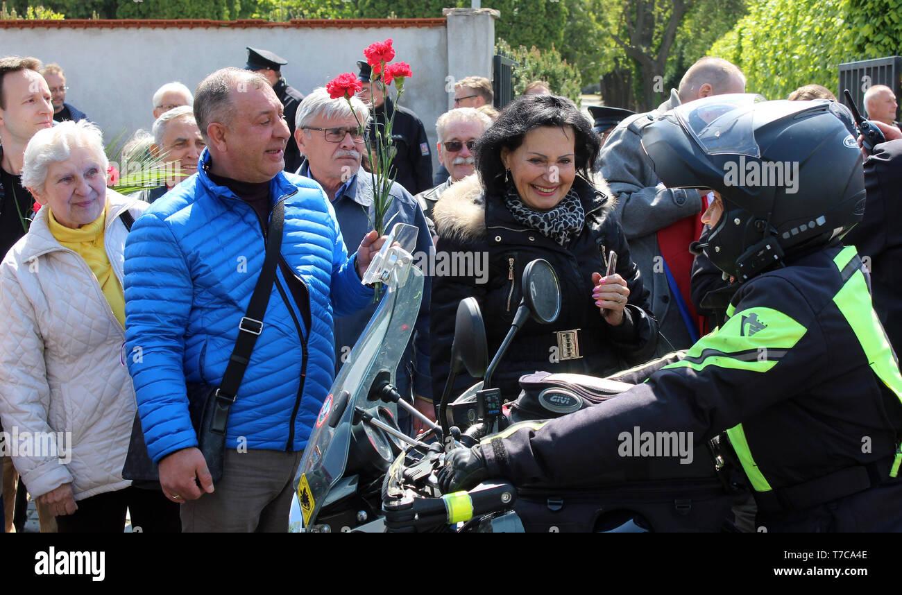About 200 members of Night Wolves, Russian motorcycle nationalist club ...