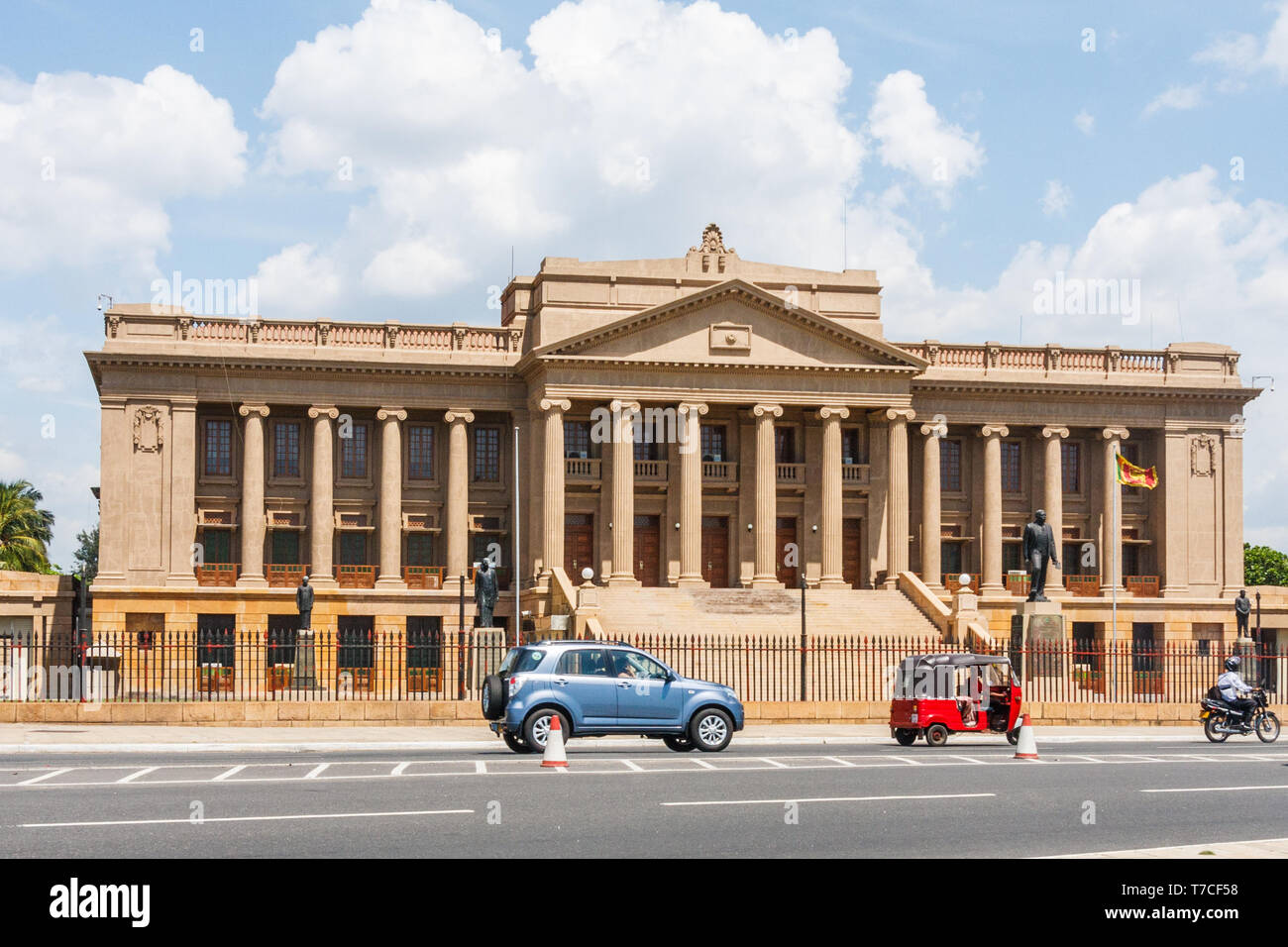 Old parliament building colombo hi-res stock photography and images - Alamy
