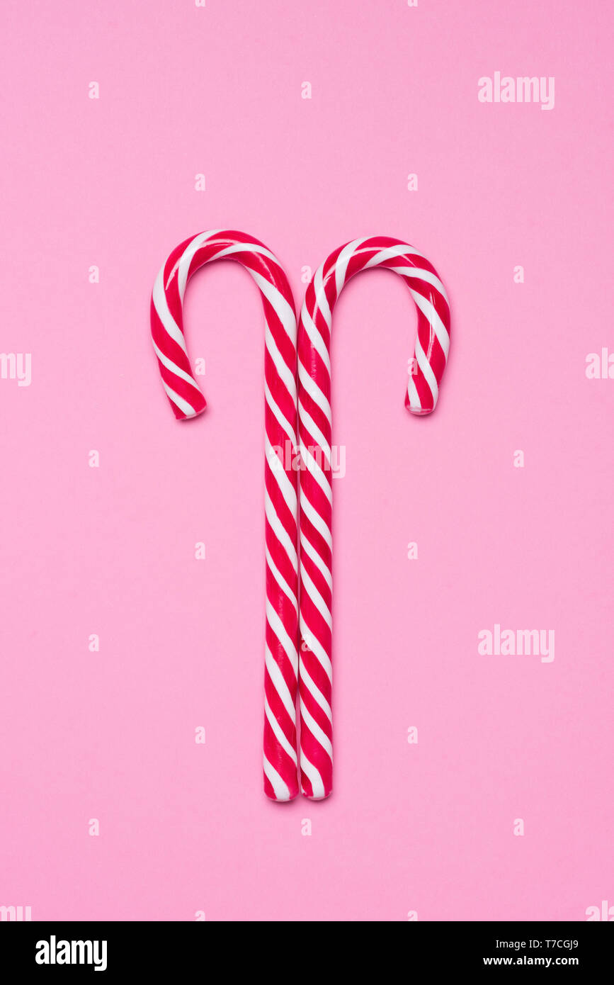 Striped candy canes hi-res stock photography and images - Alamy