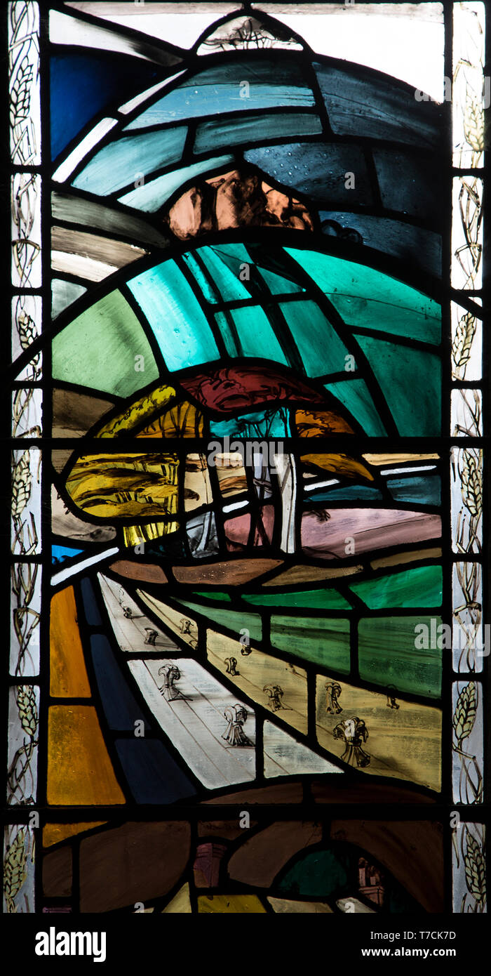 Stained glass window in church of Saints Peter and Paul, Marden ...