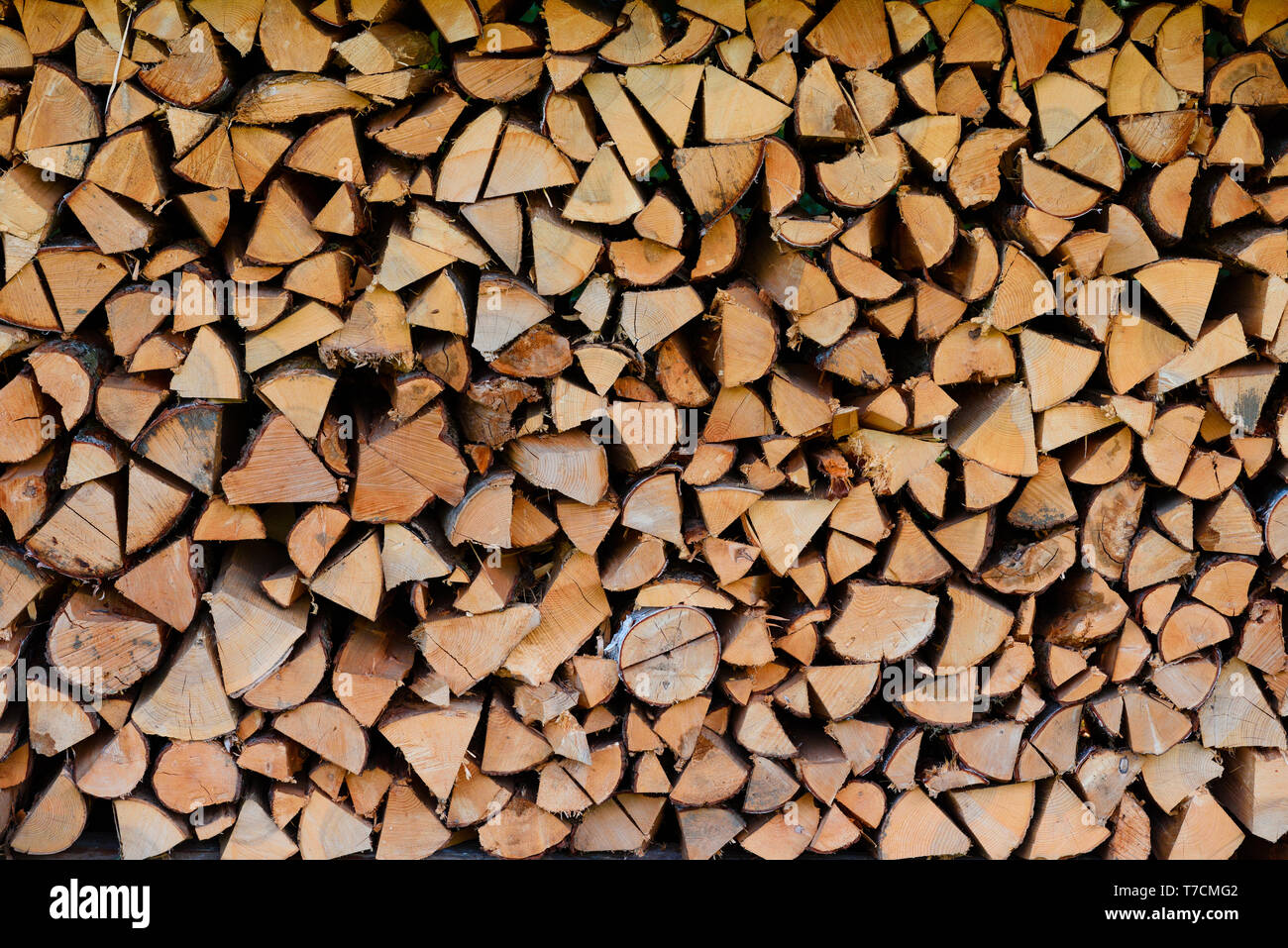 Firewood wood pile stacked triangle hi-res stock photography and images ...