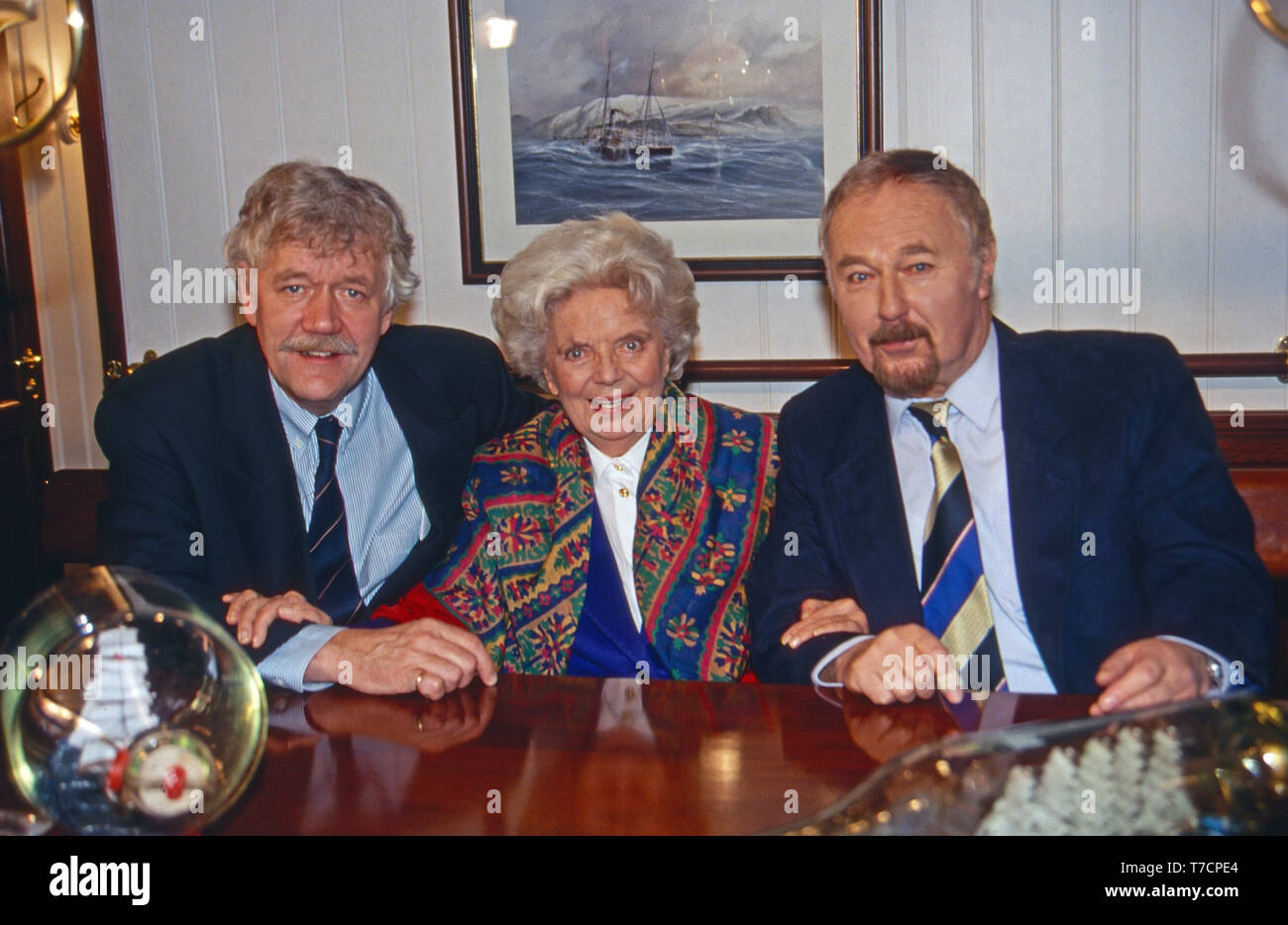 Hamburg port 1990s hi-res stock photography and images - Alamy
