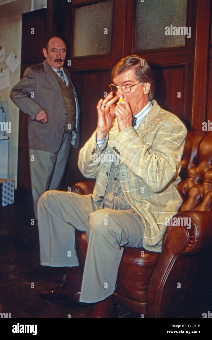 Mit einem Bein im Grab, Fernsehserie, Deutschland 1996 - 1998, Folge ...