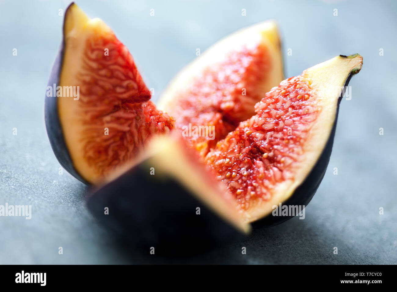 Fresh fig cut open Stock Photo - Alamy
