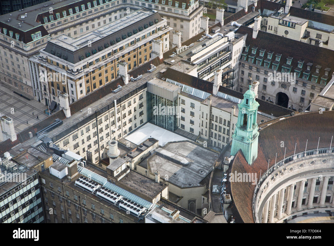 County hall built on site hi-res stock photography and images - Alamy