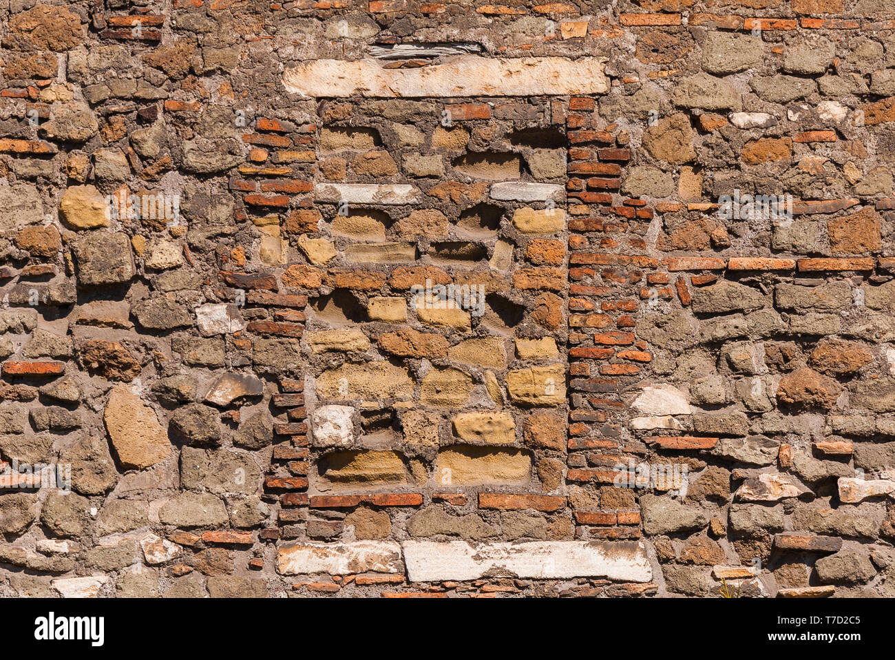 Construction rough frame building hi-res stock photography and images ...