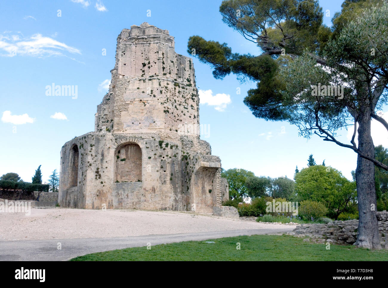 Historic monument, Tour Magne, Magne Tower, in the Fountain Gardens ...