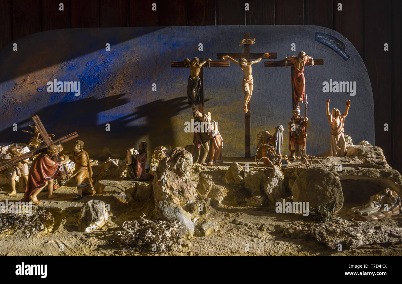 German christmas market nativity hi-res stock photography and images ...