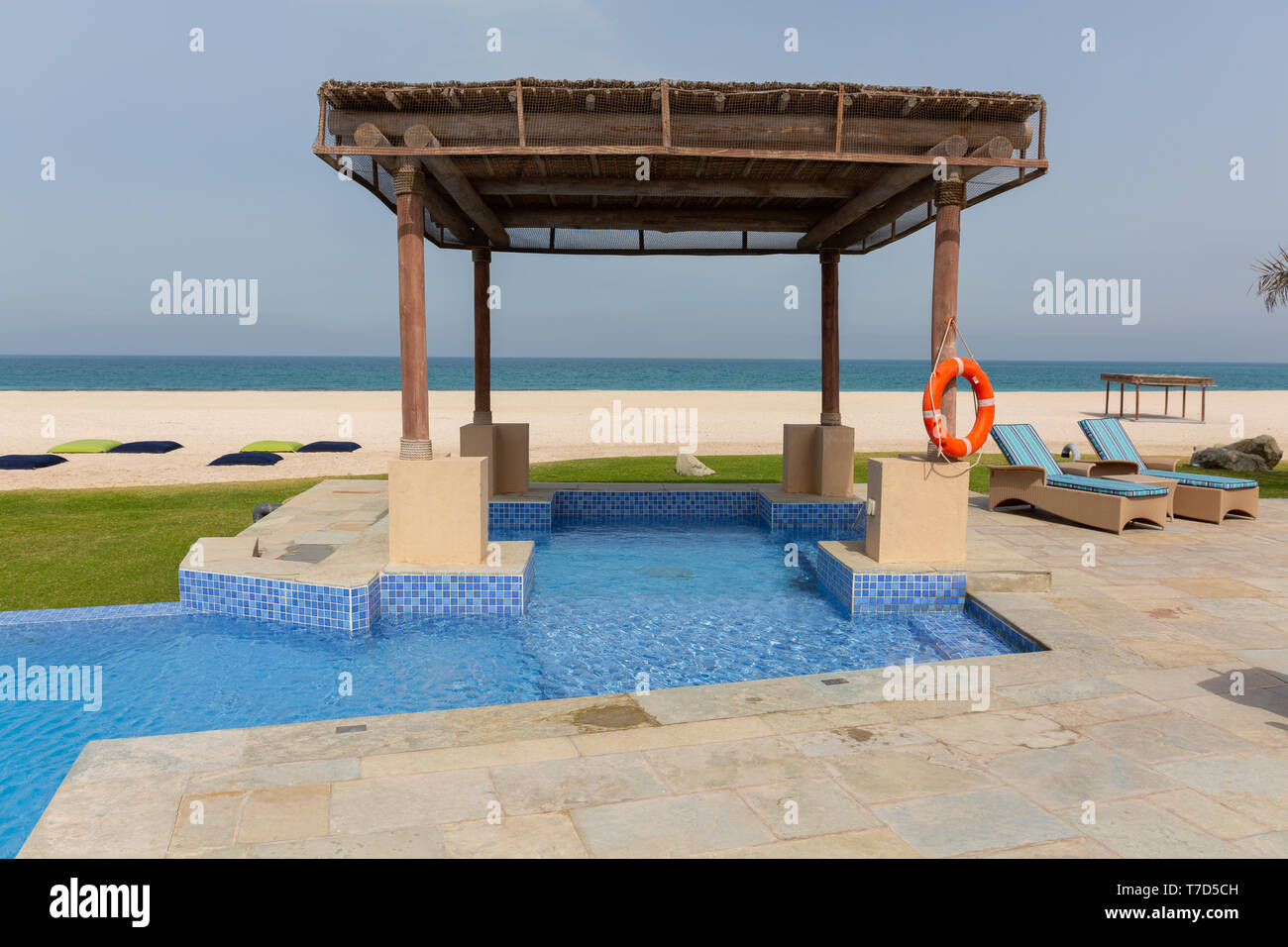 Swimming pool desert islands resort hi-res stock photography and images ...