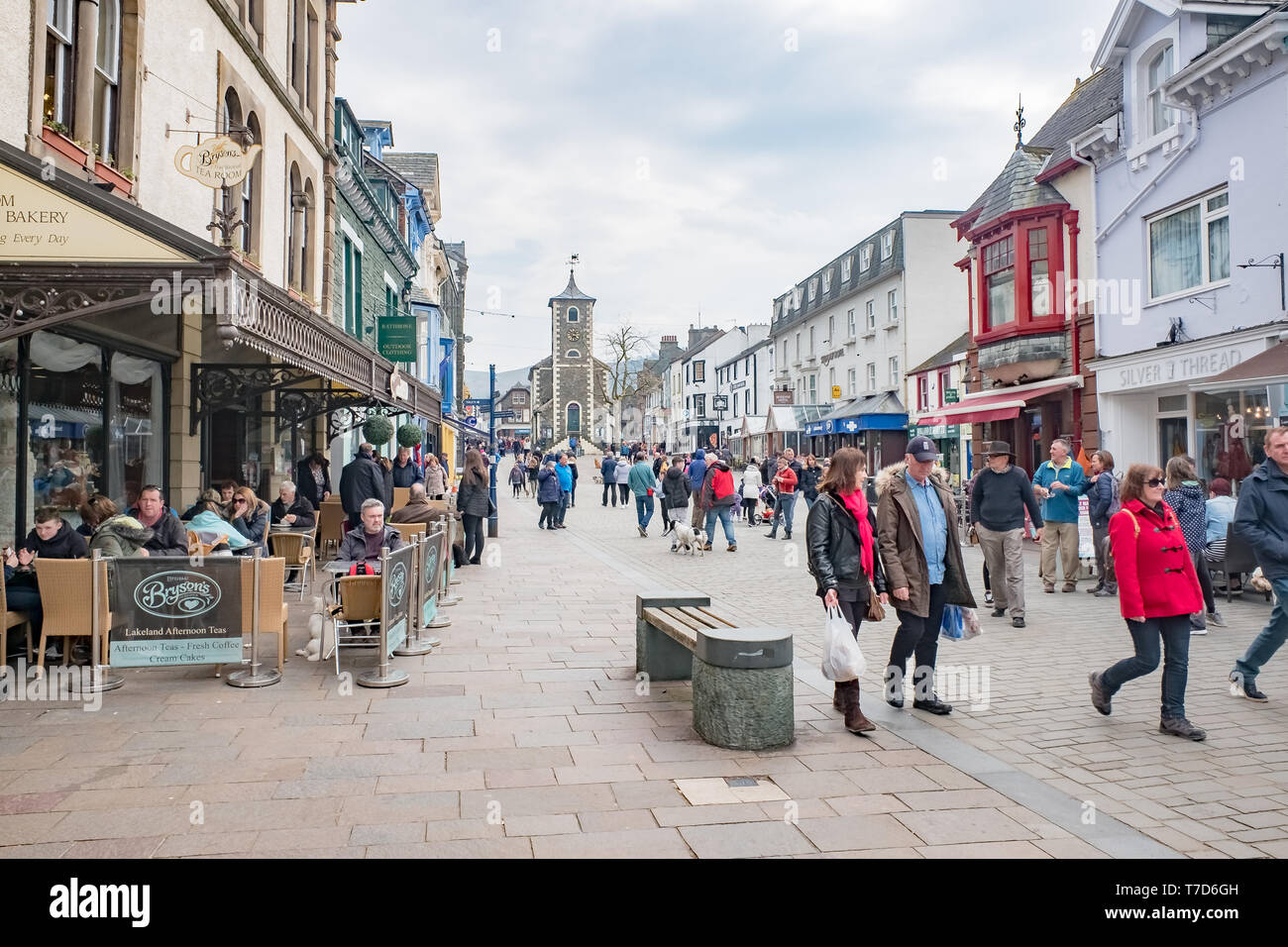 Keswick Cumbria UK April 15 2019 Tourists and shoppers in keswick town ...