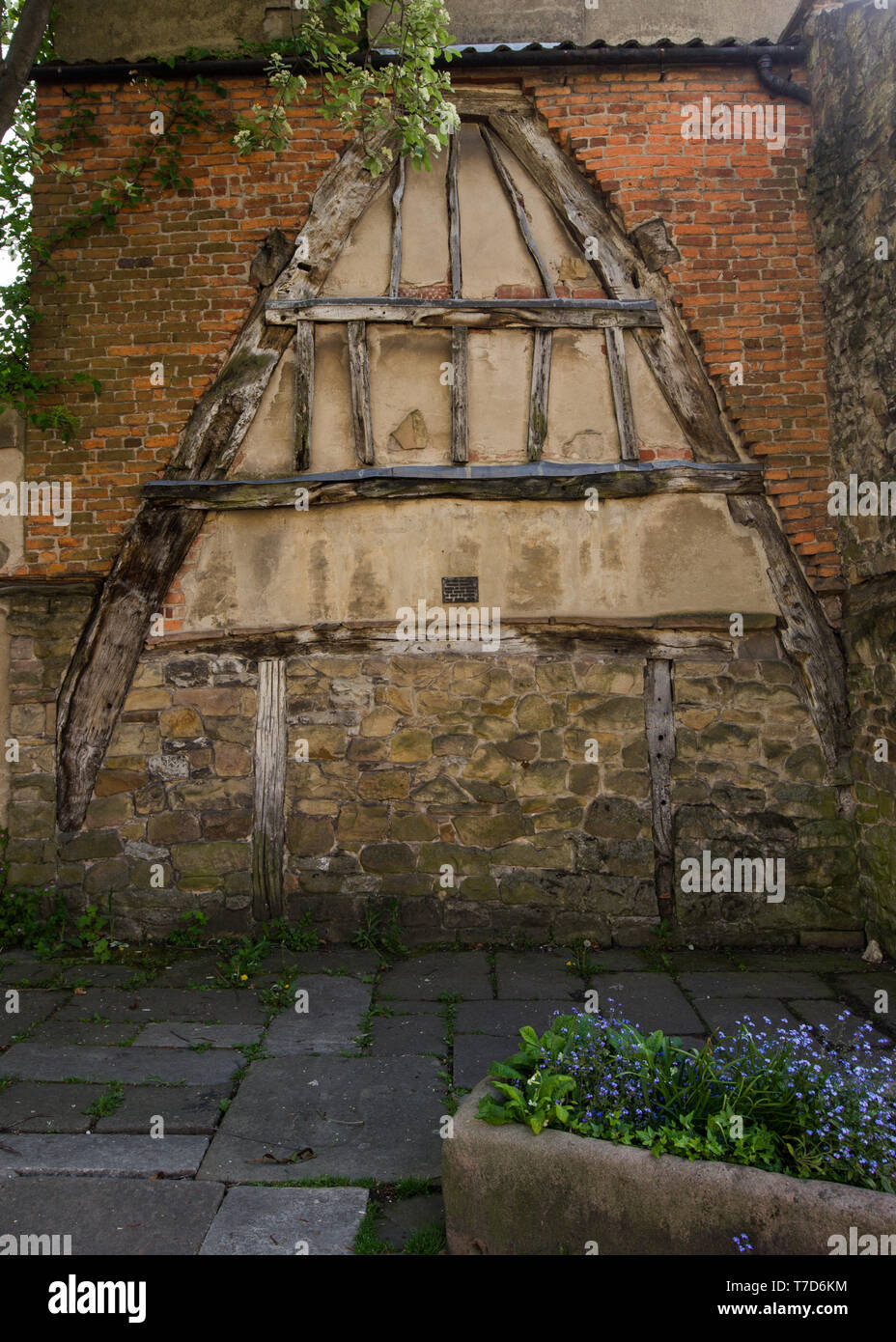 Cruck hi-res stock photography and images - Alamy