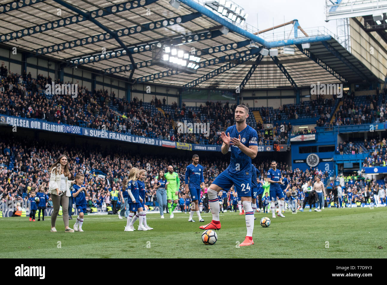 LONDON, ENGLAND - MAY 05: Gary Cahill of Chelsea FC during the Premier ...