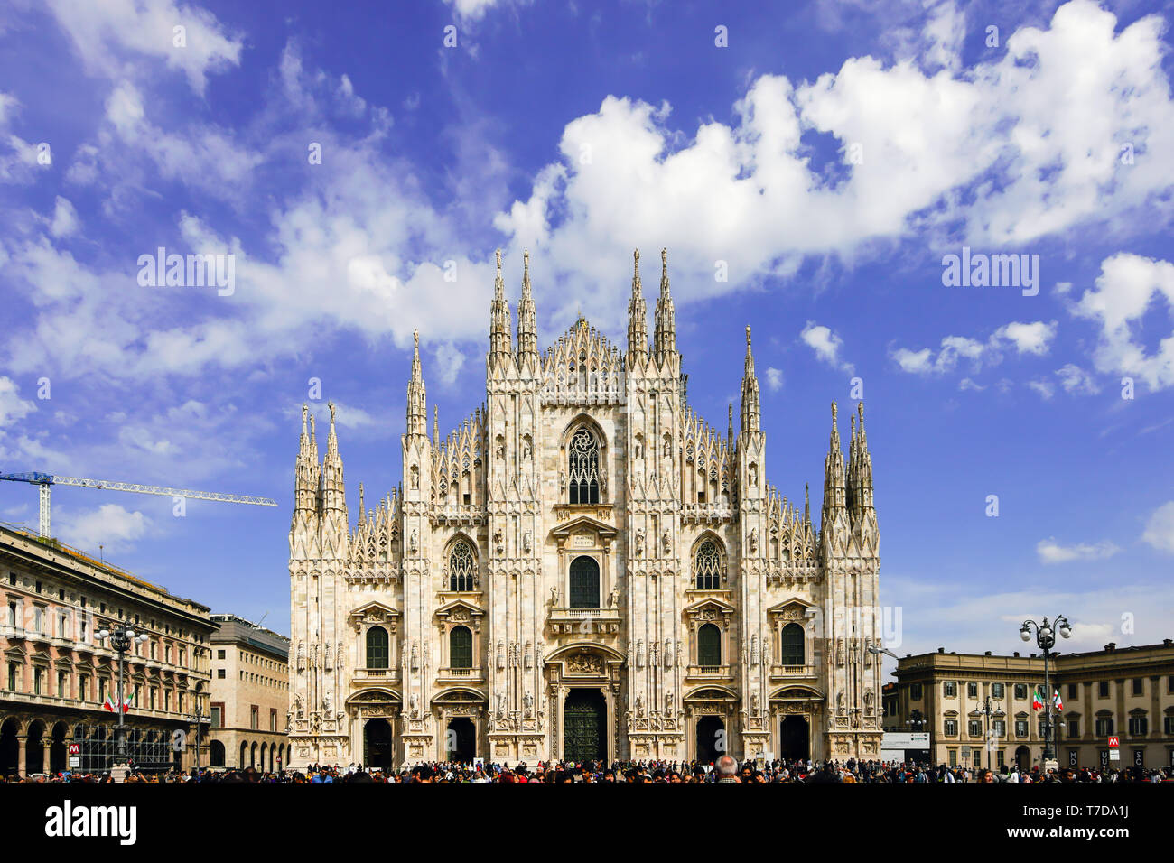 Dome cathedral in milan hi-res stock photography and images - Alamy