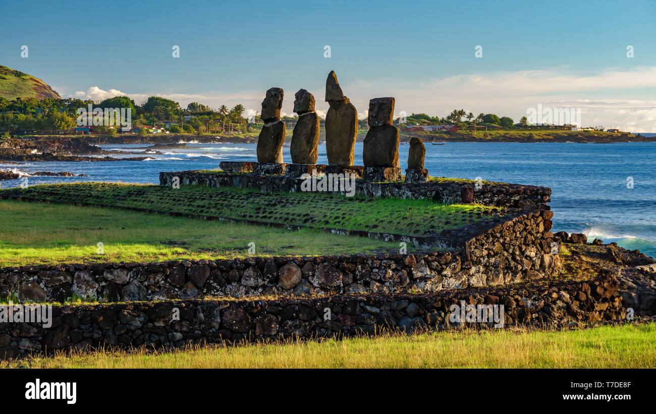 Hanga roa chile hi-res stock photography and images - Alamy