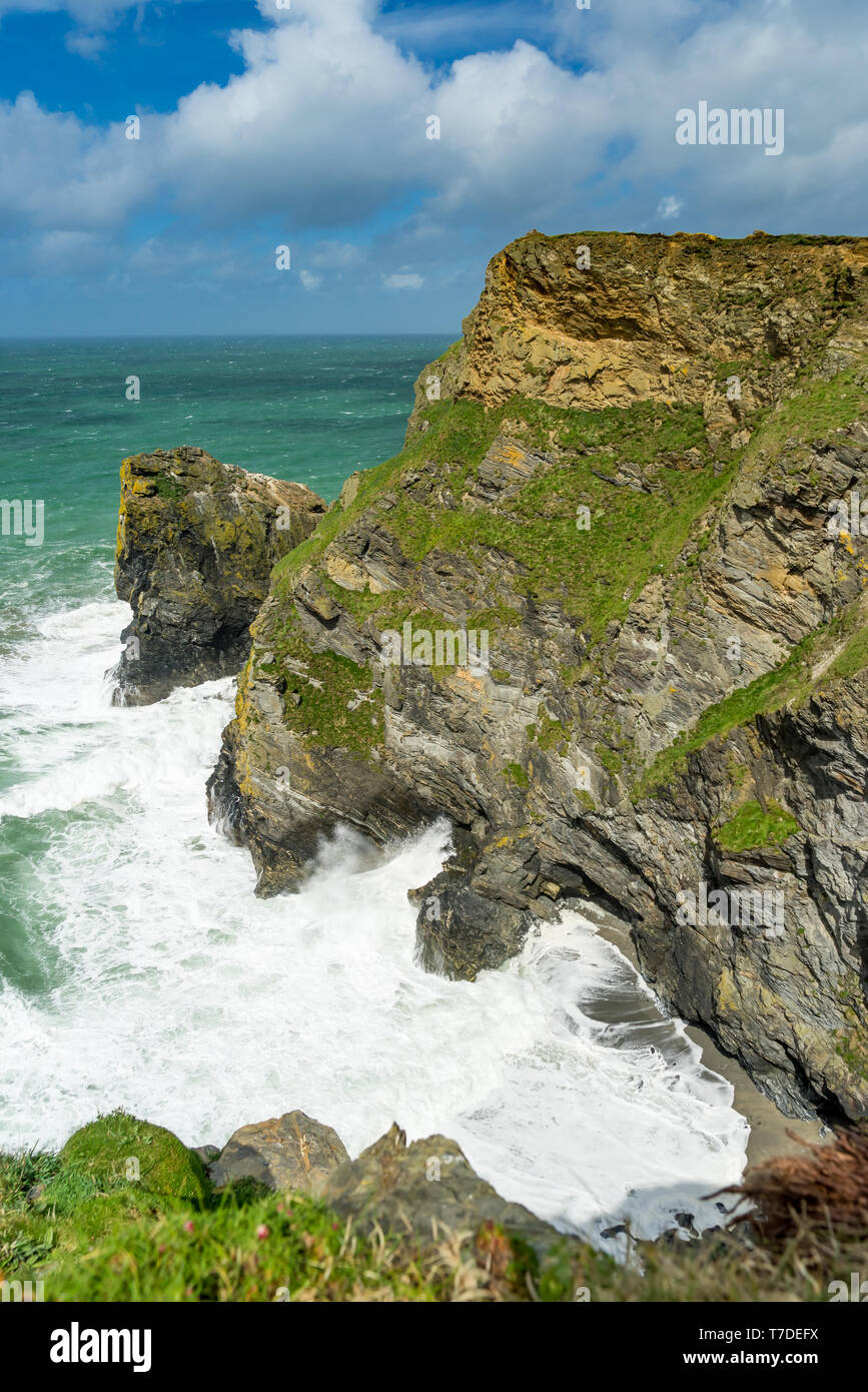 Overlooking the cove at Hell's Mouth a beauty spot on the North Cliffs ...