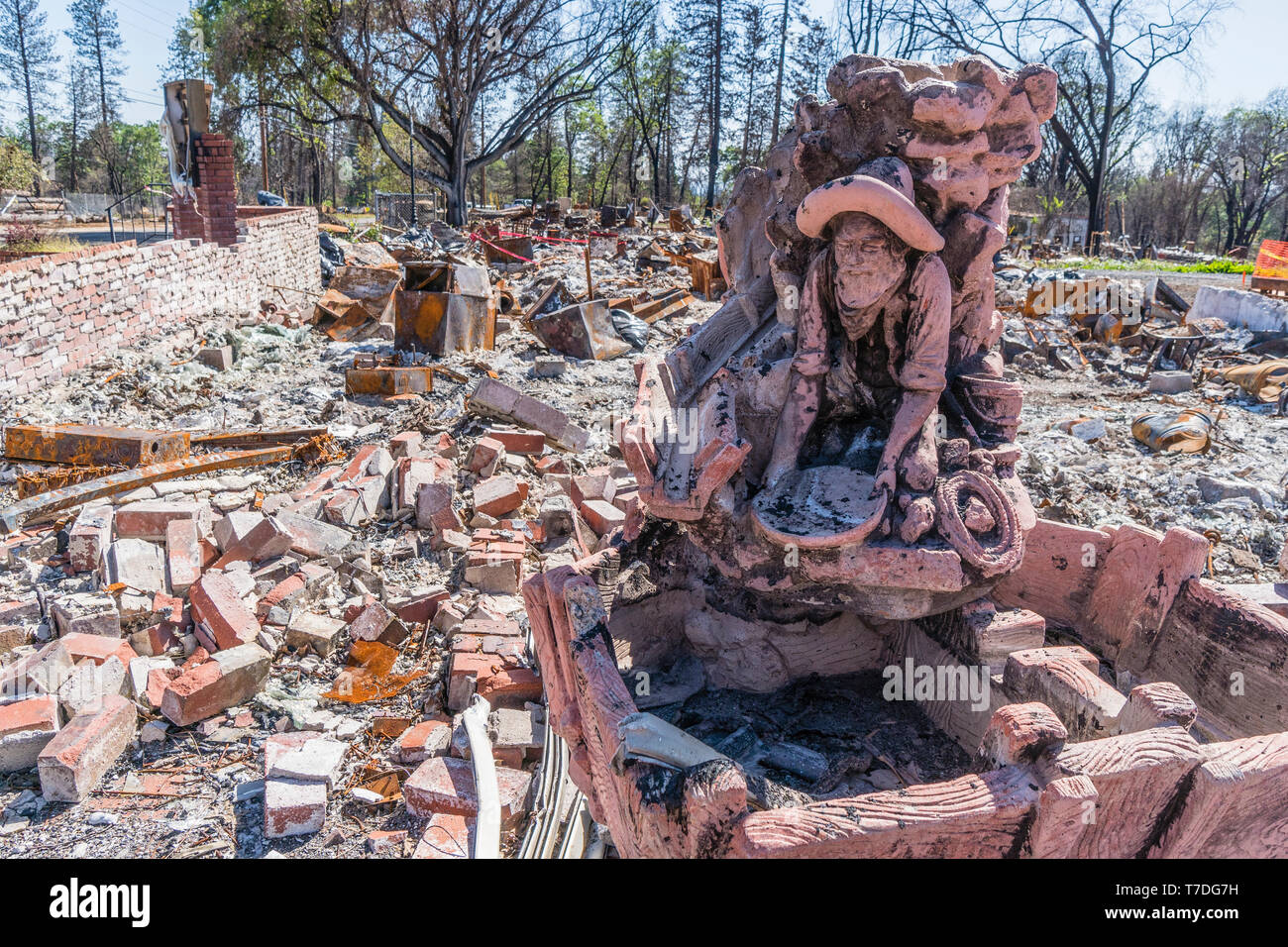 Gold Panning Sculpture High Resolution Stock Photography and Images - Alamy
