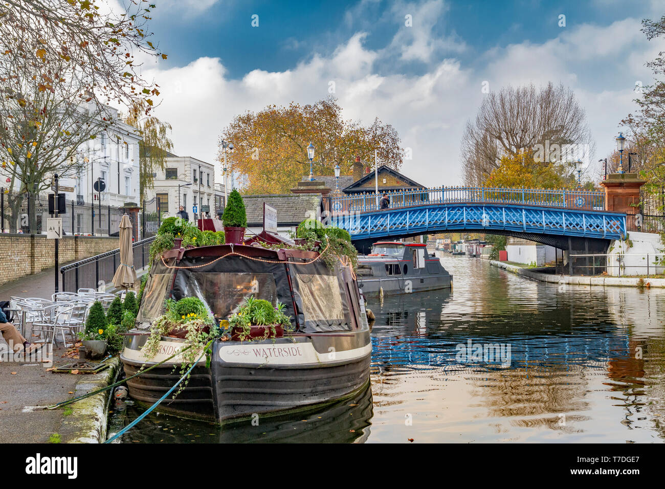 Blue canal boat hi-res stock photography and images - Alamy