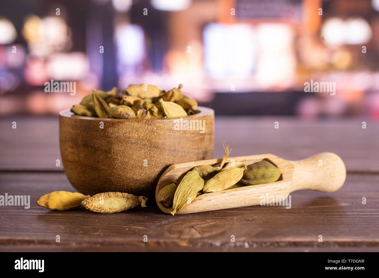True Cardamom High Resolution Stock Photography and Images - Alamy