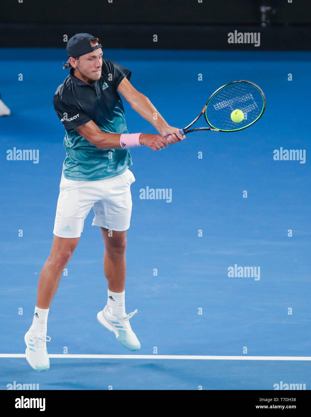 Professional sportsperson playing holding tennis racquet court sport ...