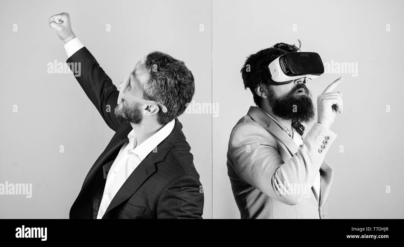 Bearded guy virtual reality glasses Black and White Stock Photos ...