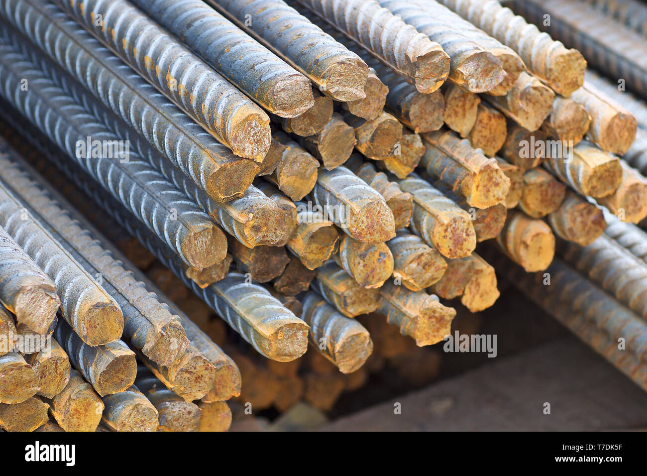Reinforcing bars with a periodic profile in the packs are stored in the ...