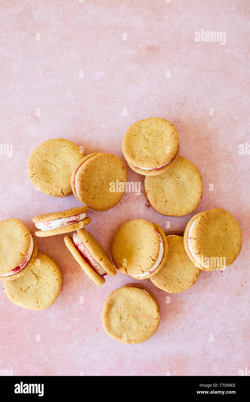 Orange and Raspberry Shortbread sandwich biscuits Stock Photo - Alamy