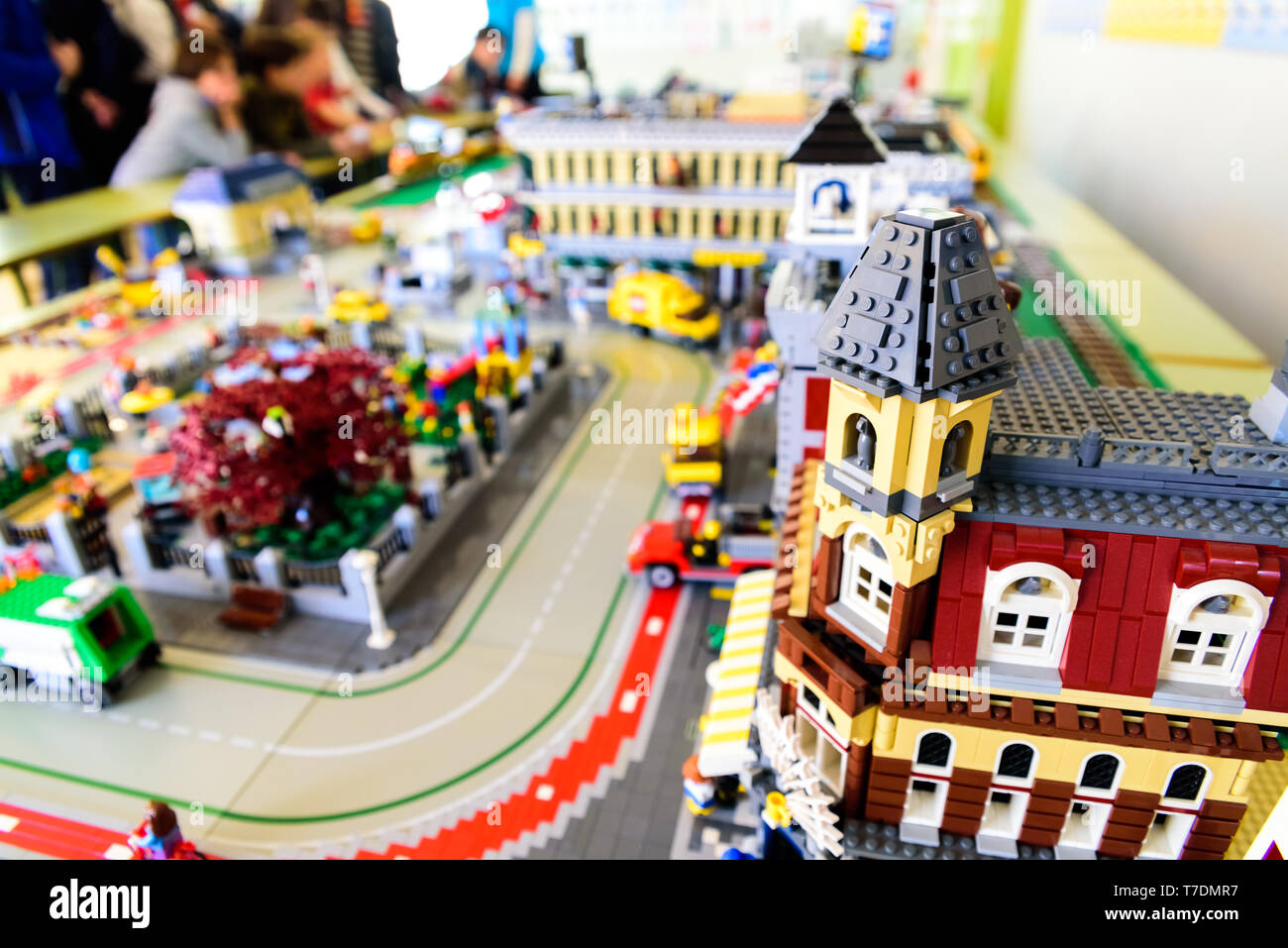 Lego city life hi-res stock photography and images - Alamy