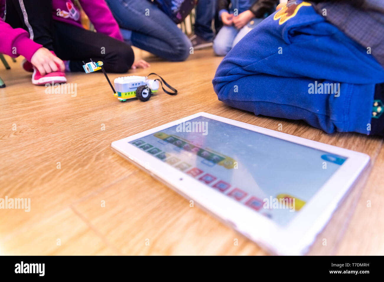 Lego robot game hi-res stock photography and images - Alamy