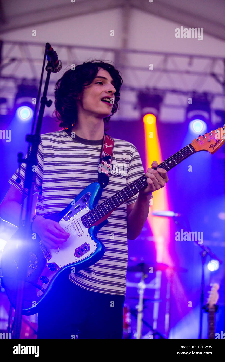 Finn wolfhard calpurnia hi-res stock photography and images - Alamy