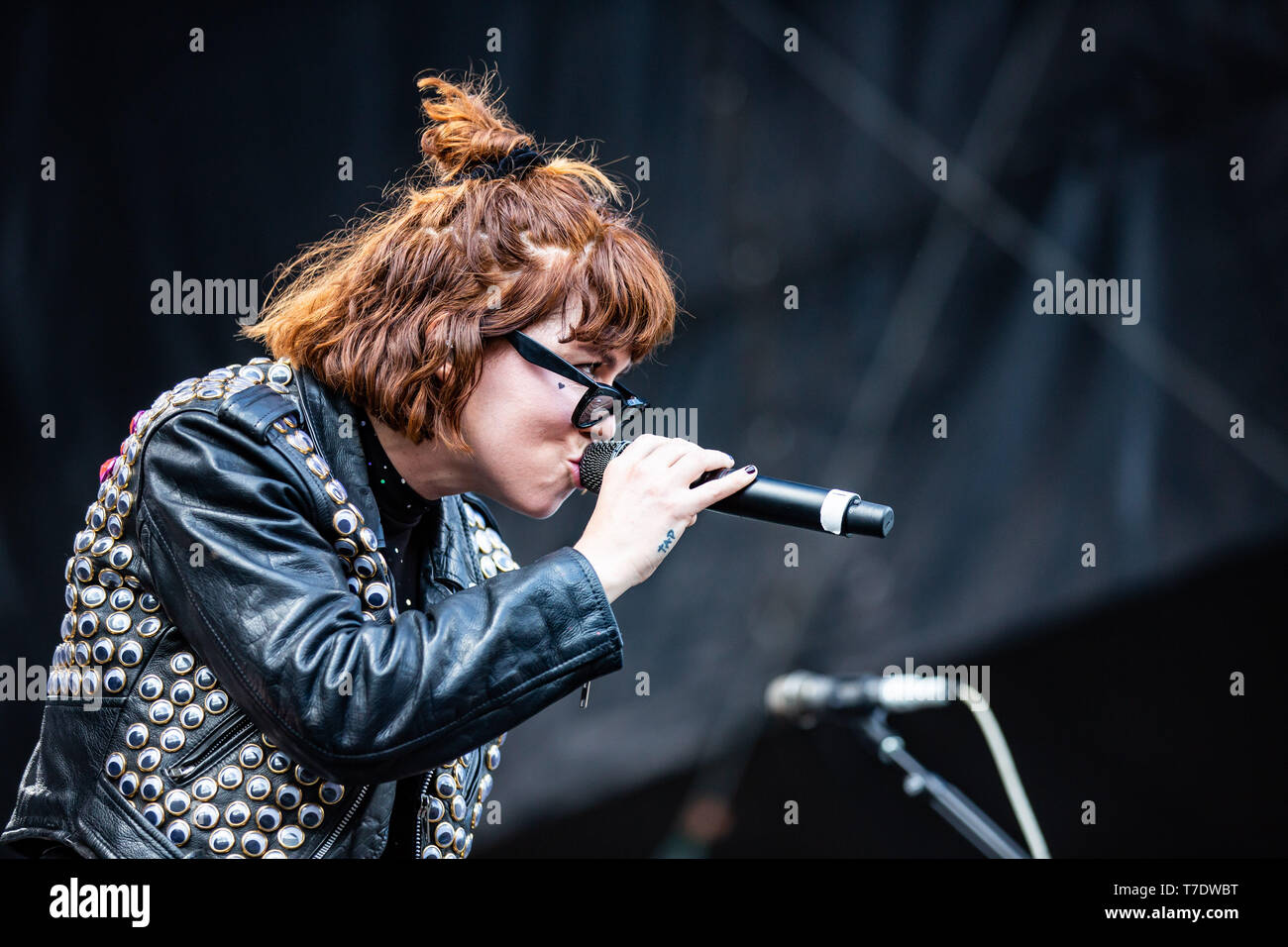 Hannah hooper grouplove hi-res stock photography and images - Alamy