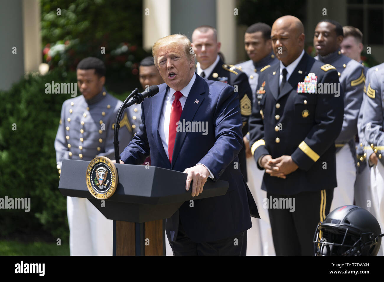 Commander in chiefs trophy hi-res stock photography and images - Alamy