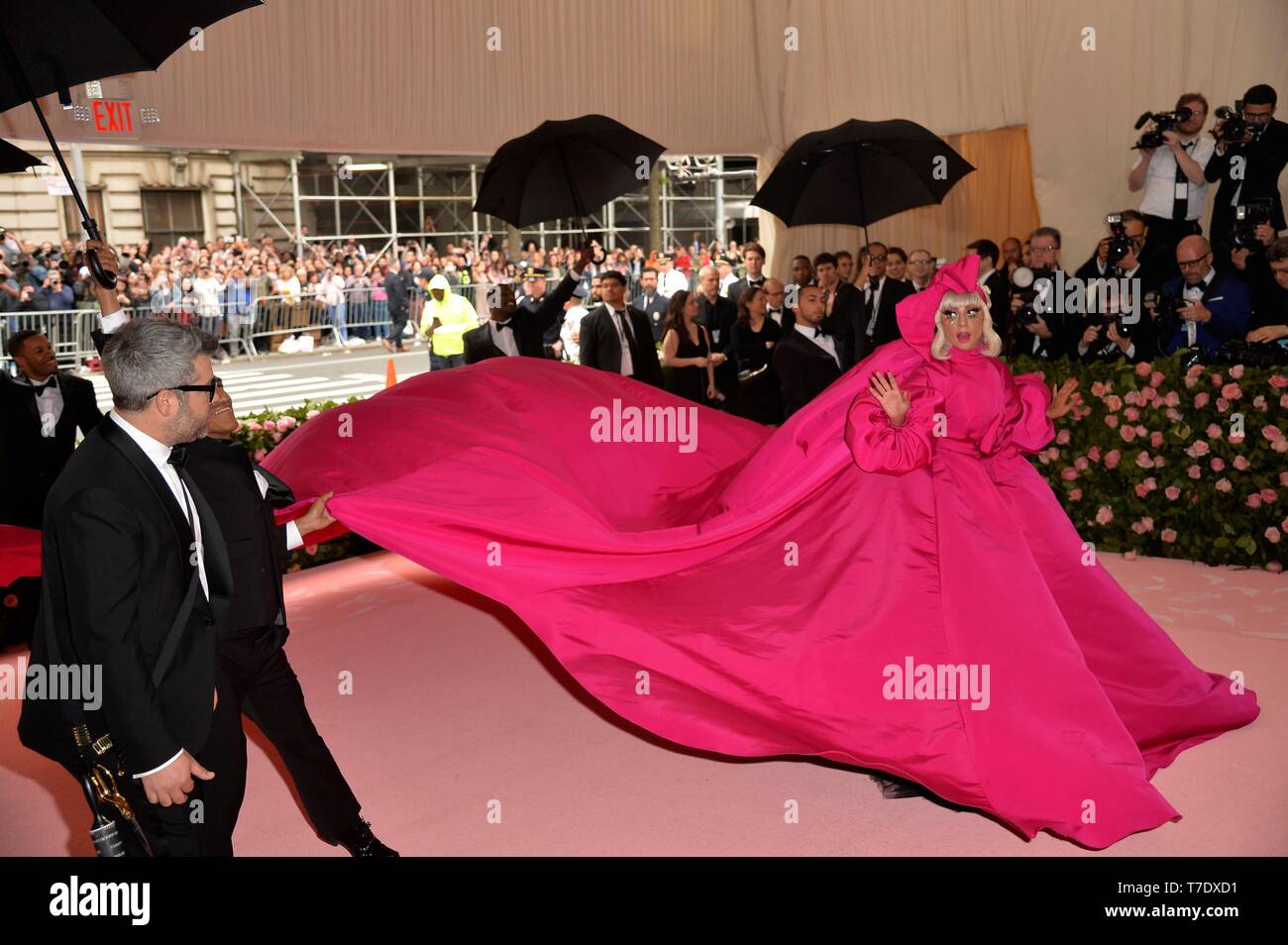 Lady gaga at arrivals for camp hi-res stock photography and images - Alamy