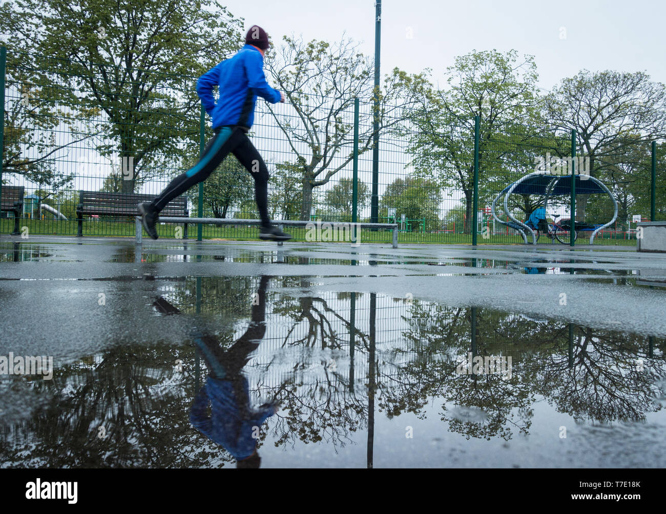 Wet tuesday hi-res stock photography and images - Alamy