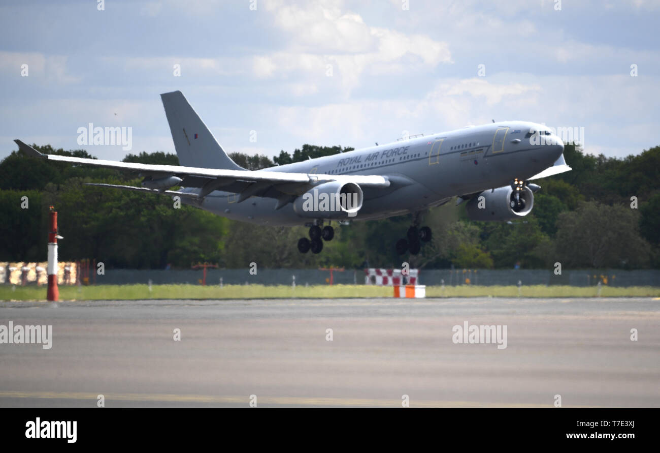 Prince charles royal air force hi-res stock photography and images - Alamy