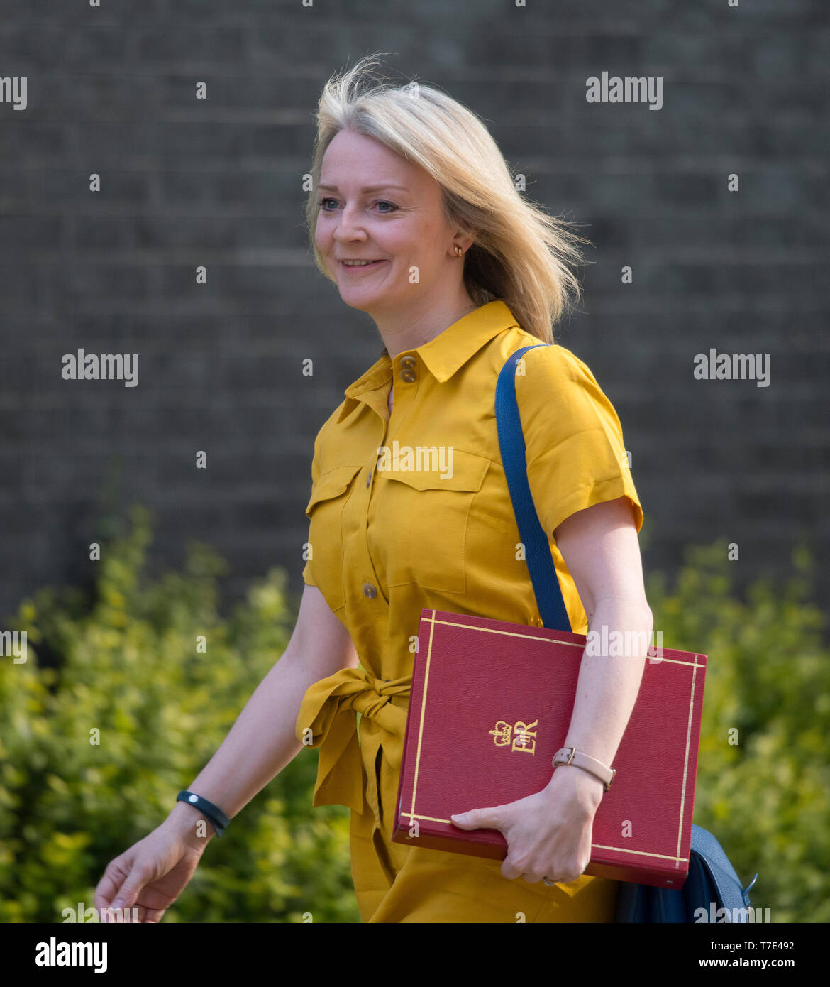Elizabeth truss 2019 hi-res stock photography and images - Alamy
